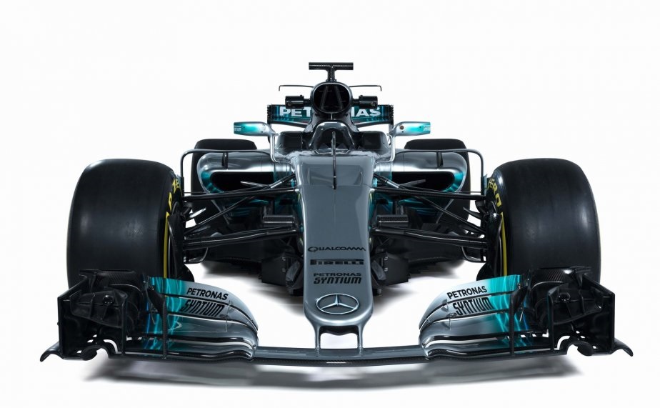 Mercedes presenta el W08, su monoplaza para 2017 - F1 Sin Tracción